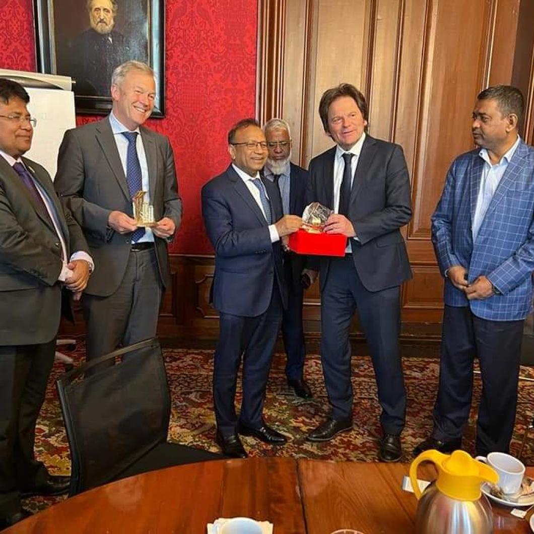 Cities and towns key to Bangladesh’s sustainable development | IHE ...